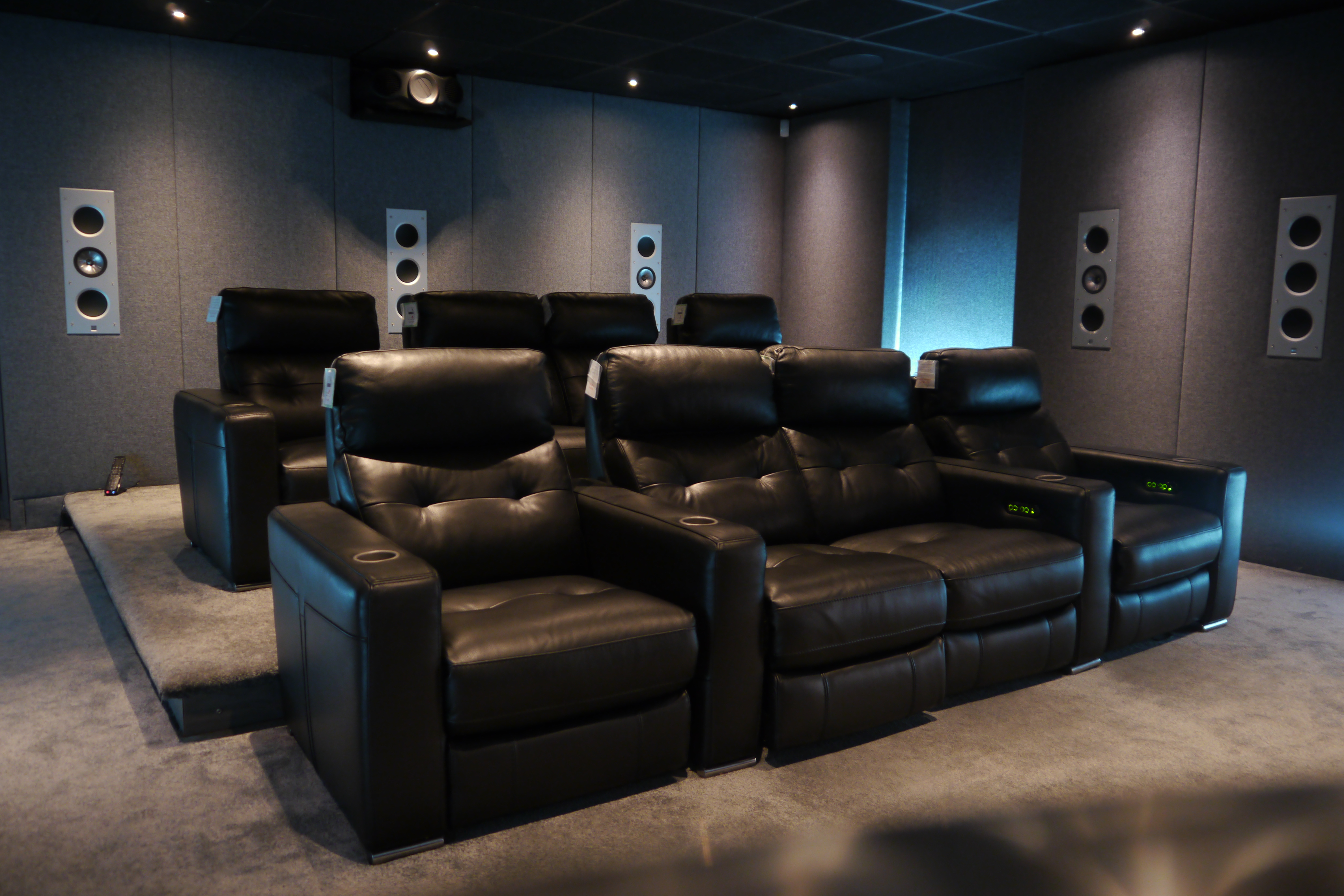 Take A Comfortable FrontRow Seat With AWE - connect.awe-europe.com