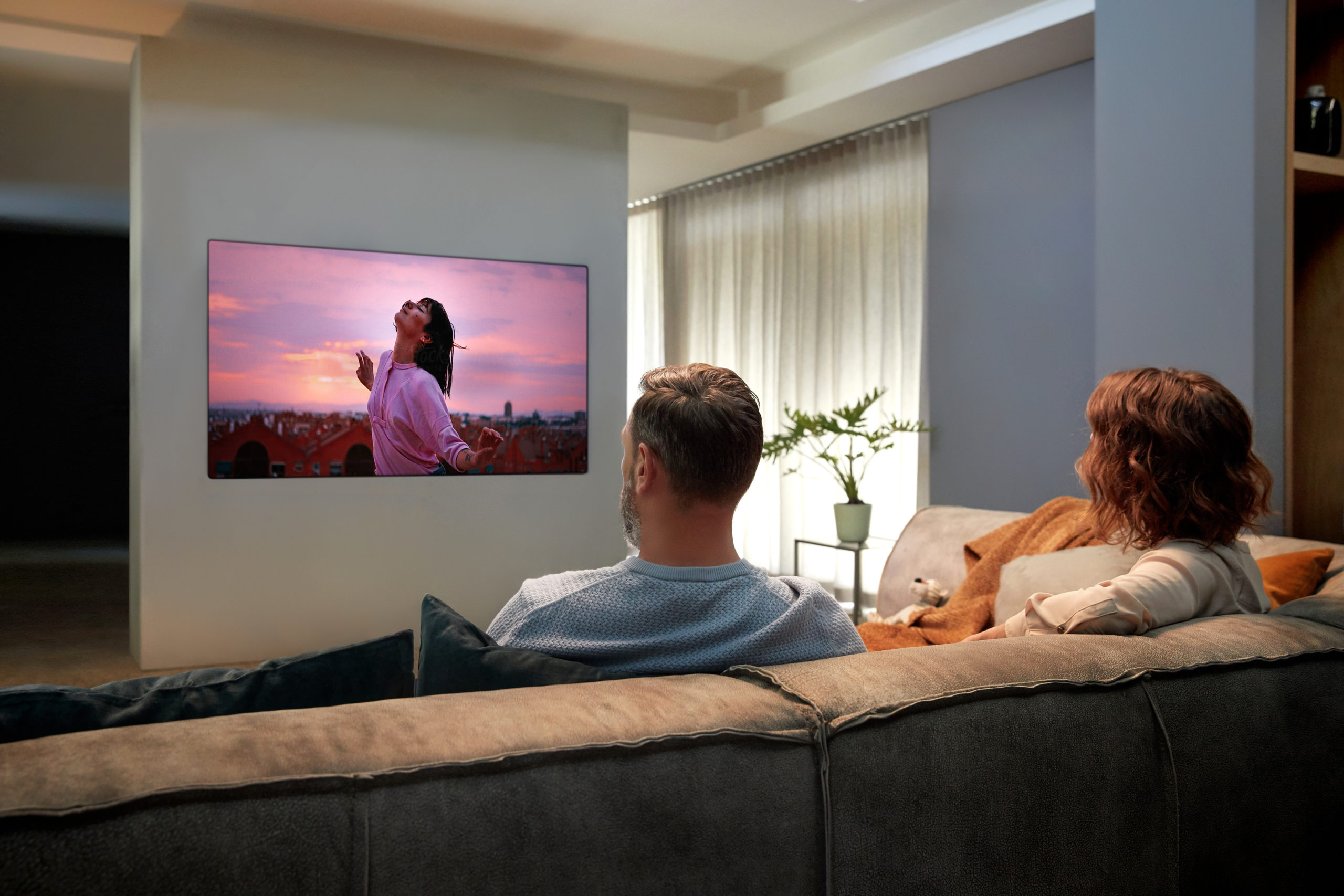 AWE's Insights on Flatscreen TVs and Monitors